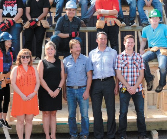 Edmonton students go to construction boot camp