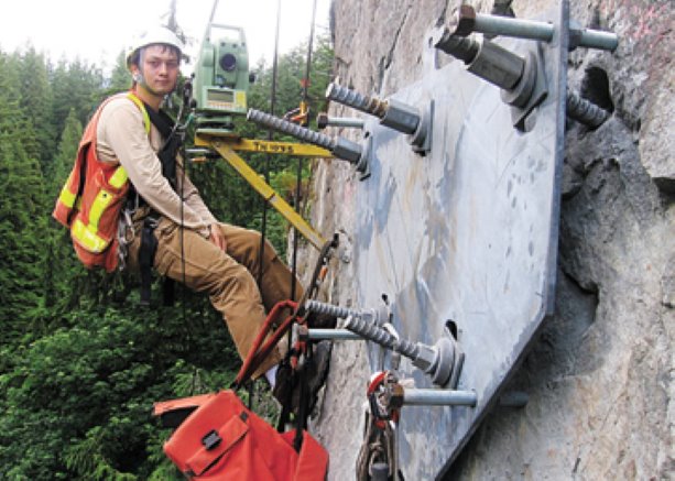 North Vancouver eco-friendly walkway a real cliff hanger