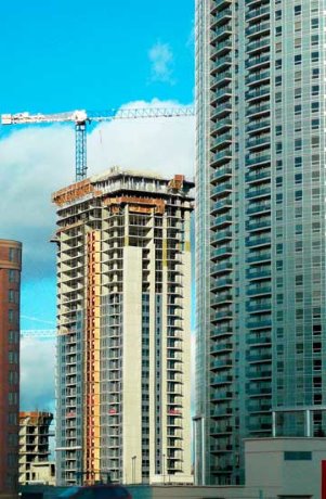 Deltera works on Ventus at Metrogate in Toronto