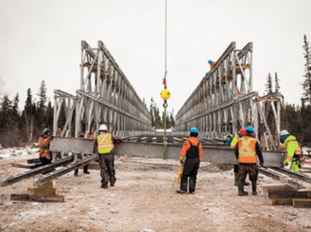 Road authority installs modular bridges for all-weather road