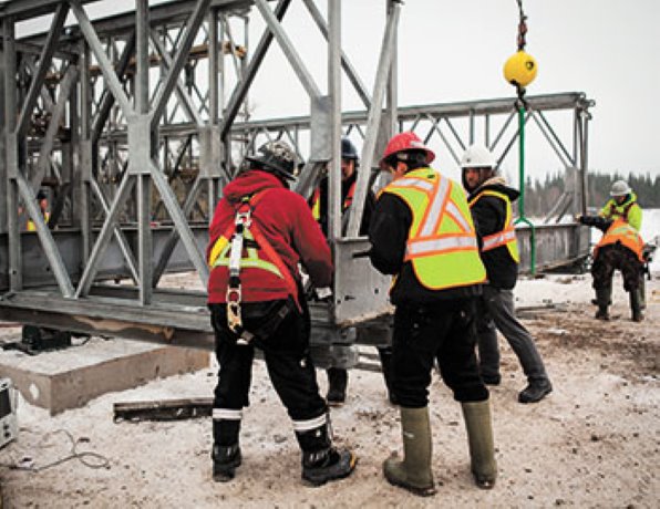 Road authority installs modular bridges for all-weather road