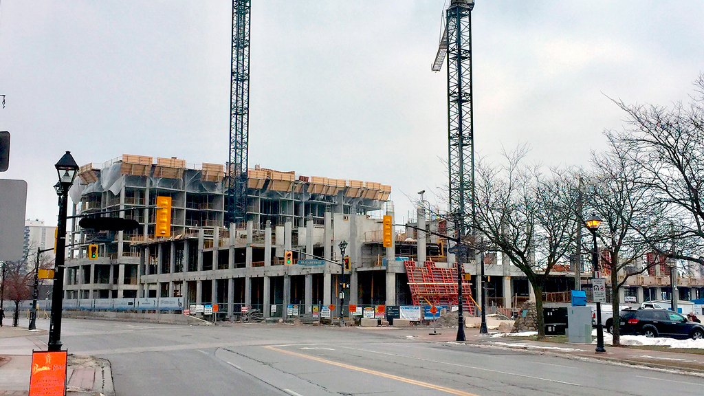 PHOTO: Building the Bridgewater
