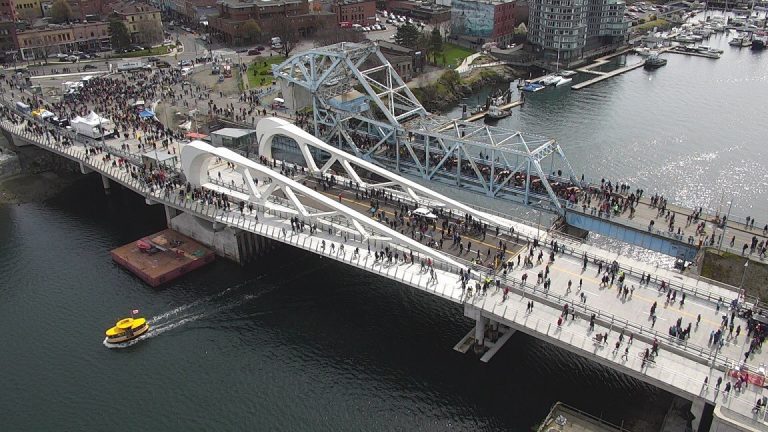 New Johnson Street Bridge opens in Victoria