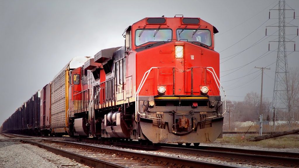 CN Rail cuts spending, jobs amid tariff crunch, even as profits rise
