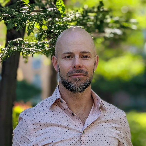 JLR promotes two employees into leadership positions