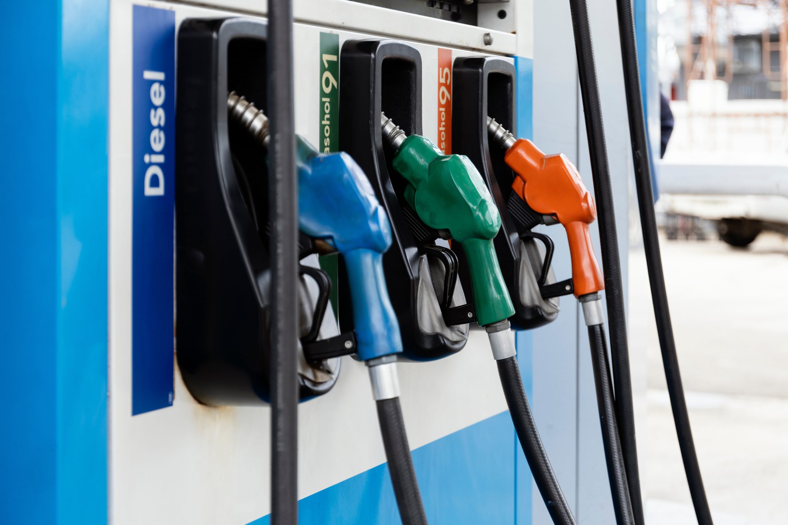 Federal pause on gasoline, diesel tax takes effect today, after Iran ...